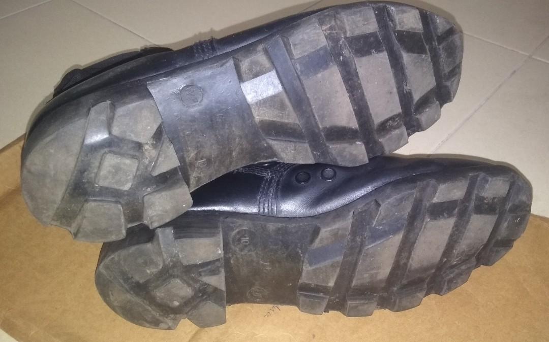SAF WP Army Boots, Men's Fashion, Footwear, Boots on Carousell