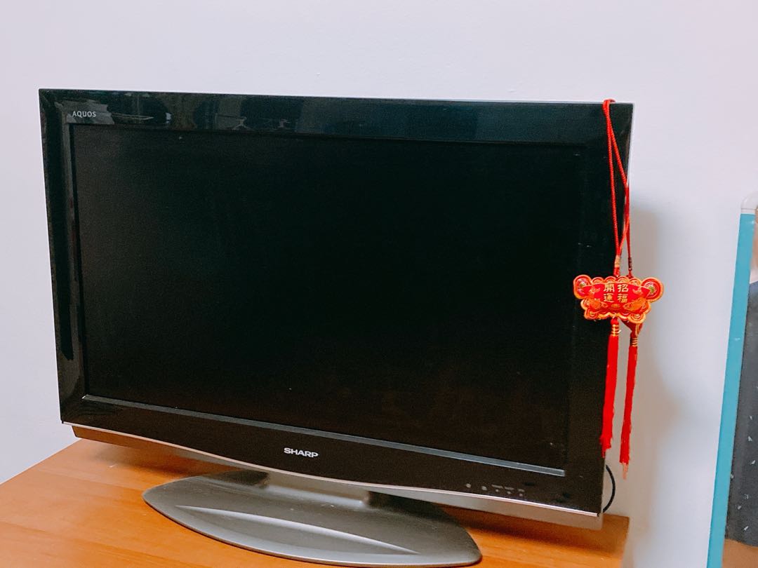 Sharp Aquos 32 inch LCD TV, TV & Home Appliances, TV & Entertainment ...