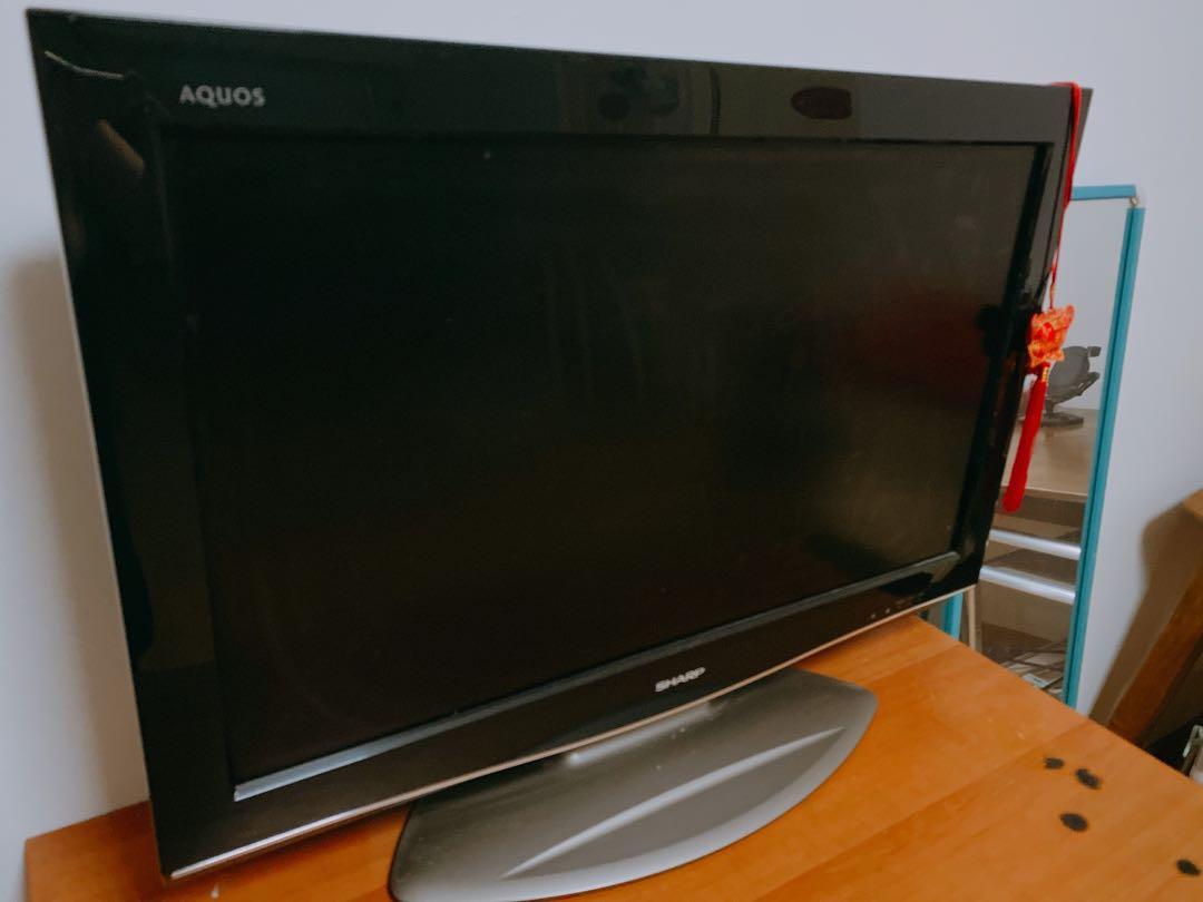 Sharp Aquos 32 inch LCD TV, TV & Home Appliances, TV & Entertainment ...