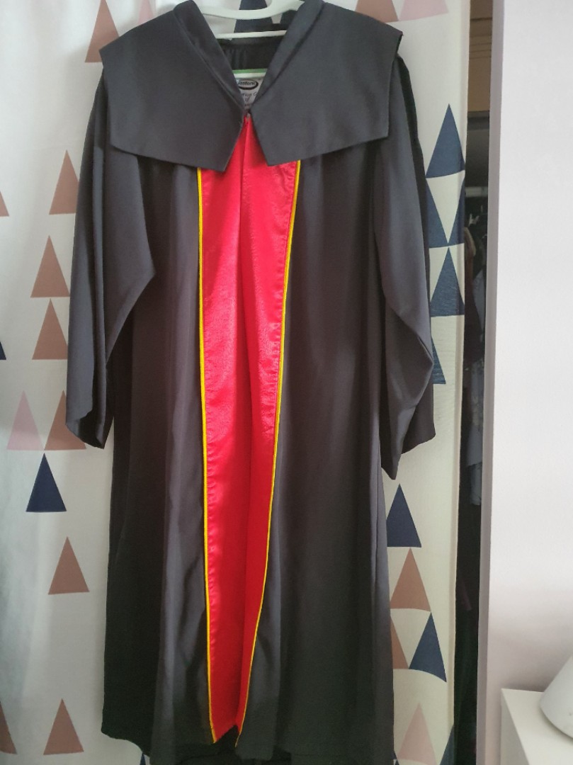 Temasek Polytechnic Graduation Gown, Women's Fashion, Coats, Jackets ...