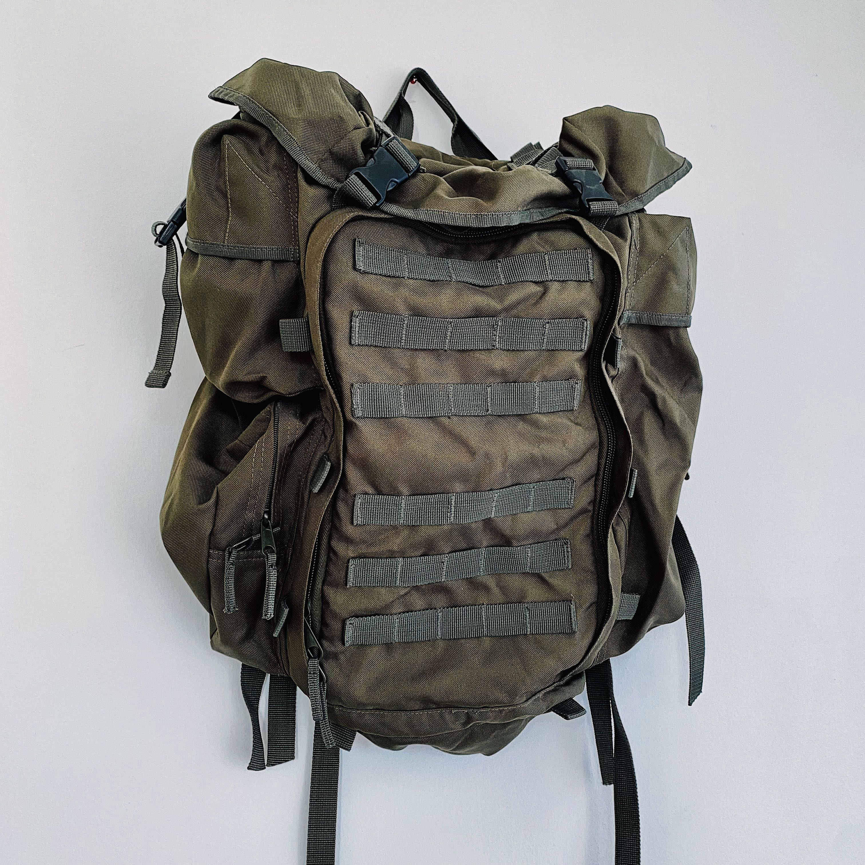 Vintage First Gen SAF Army Field Pack, Men's Fashion, Bags, Backpacks ...