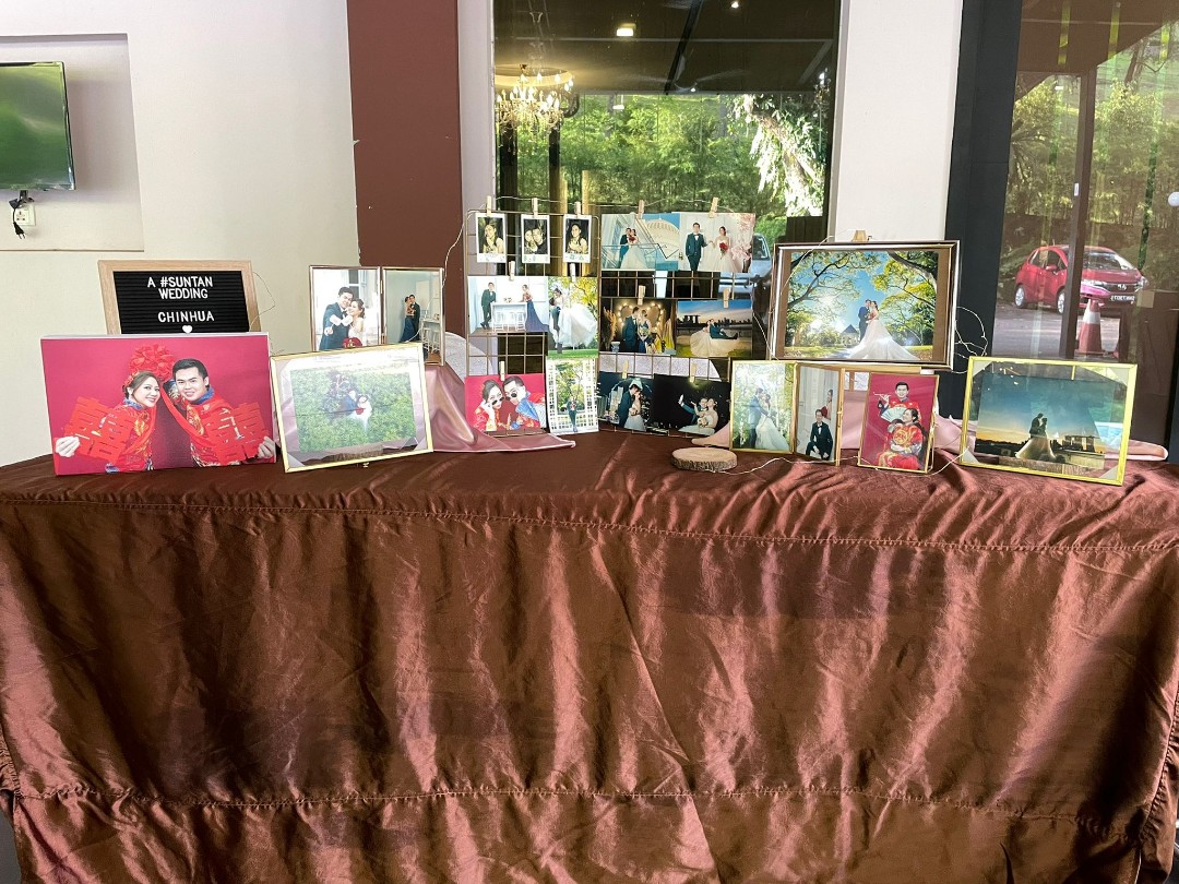 Wedding Photo Display Table Set, Everything Else on Carousell