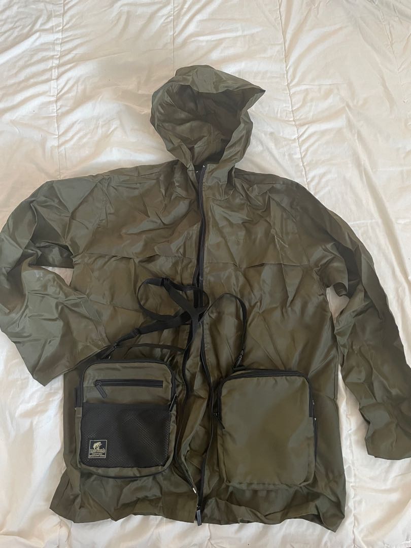 Bass field jacket/pouch, Men's Fashion, Coats, Jackets and Outerwear on ...
