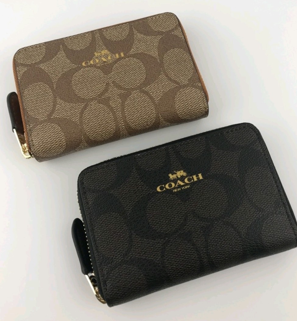 Coach Coin Case, Women's Fashion, Bags & Wallets, Wallets & Card ...