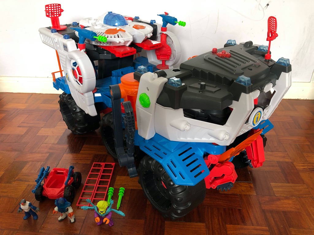 Fisher-Price Imaginext Supernova Battle Rove, Hobbies & Toys, Toys ...