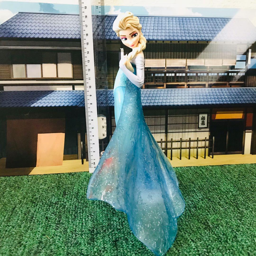 Frozen - Elsa Figure, Hobbies & Toys, Collectibles & Memorabilia, Fan ...