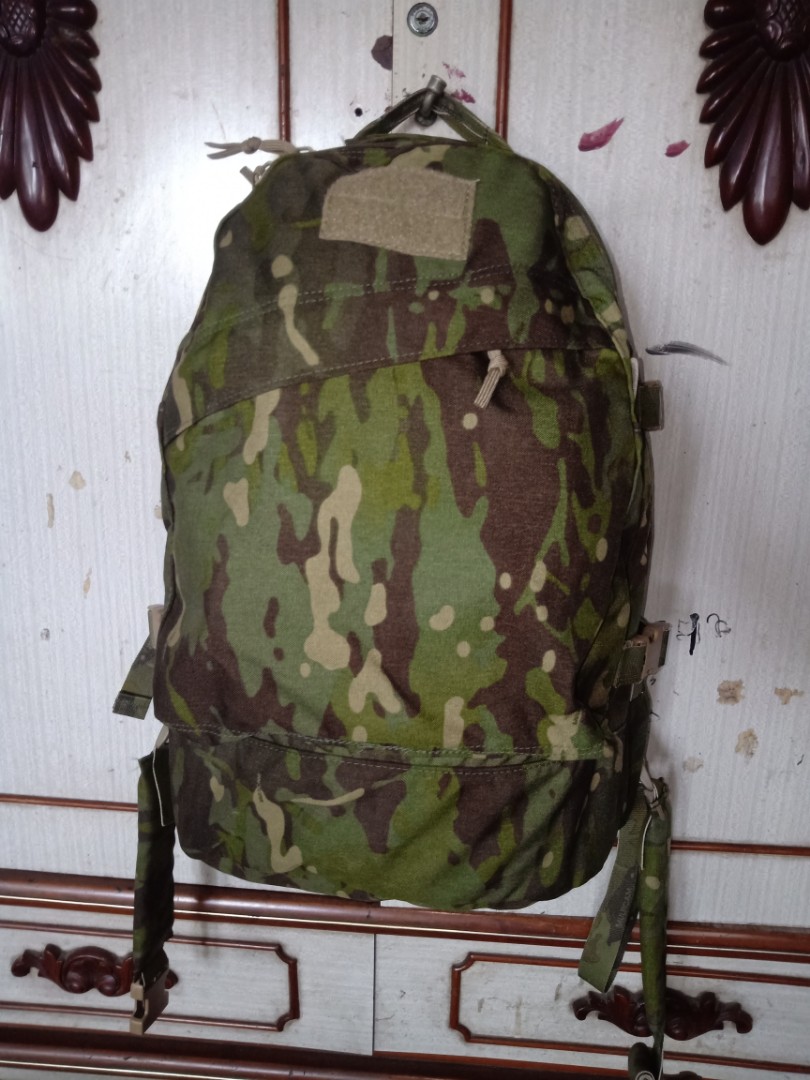 London bridge trading military camouflage backpack, Men's Fashion, Bags ...