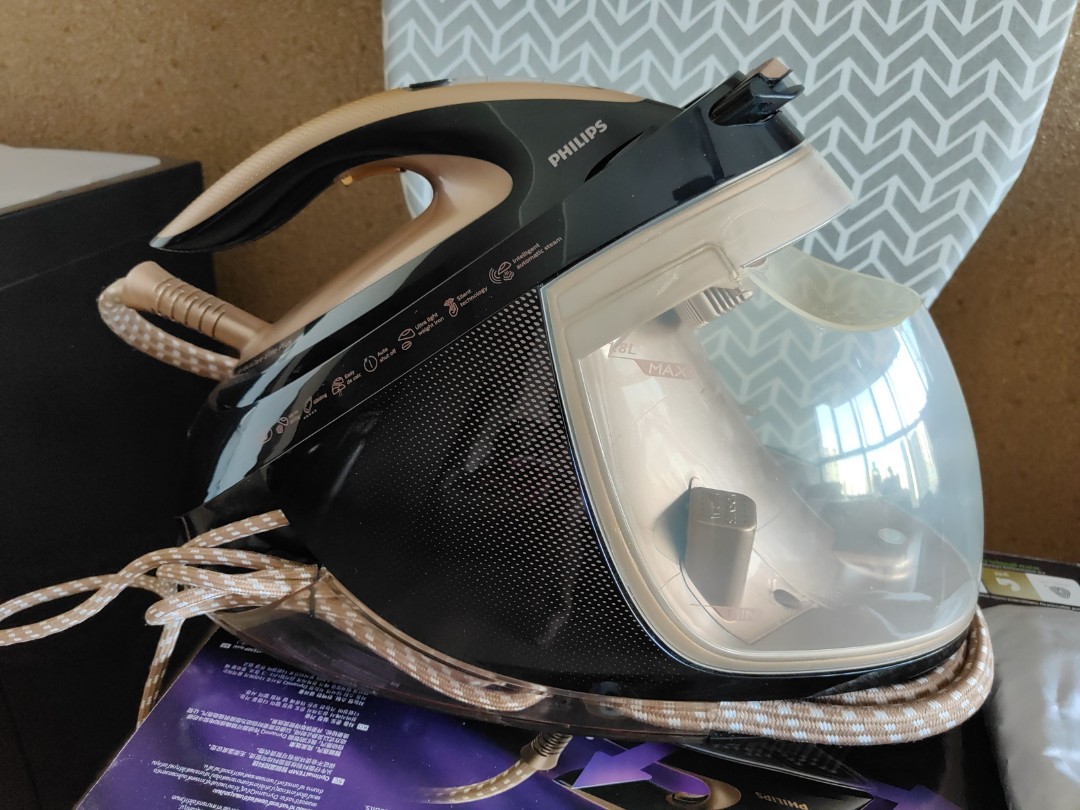 Philips GC9682 / GC 9682 with Iron Board, TV & Home Appliances, Irons ...