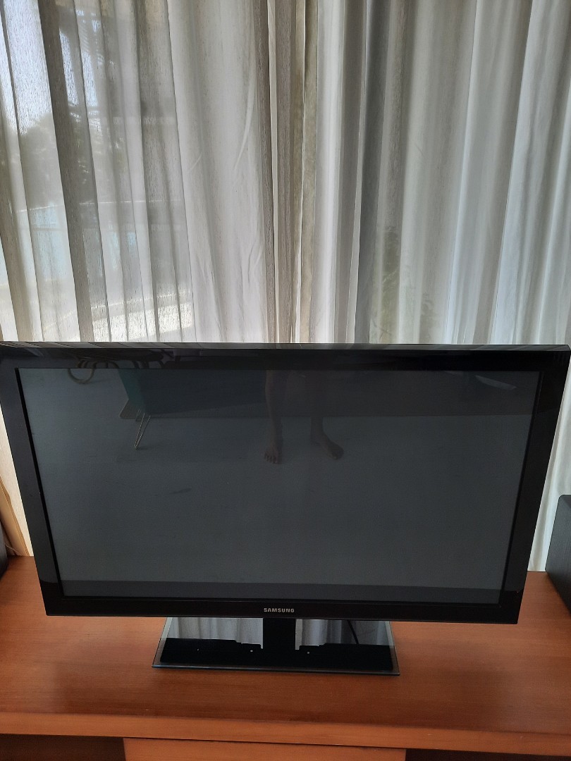 Samsung 42 inch Plasma TV with stand and remote, TV & Home Appliances ...