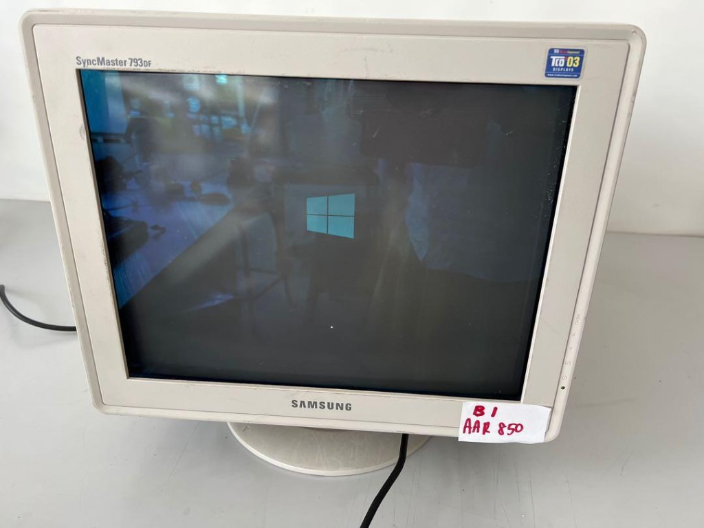 Samsung Syncmaster 793DF 19” Dyna Flat CRT Monitor (AAR 850) @$60 each ...