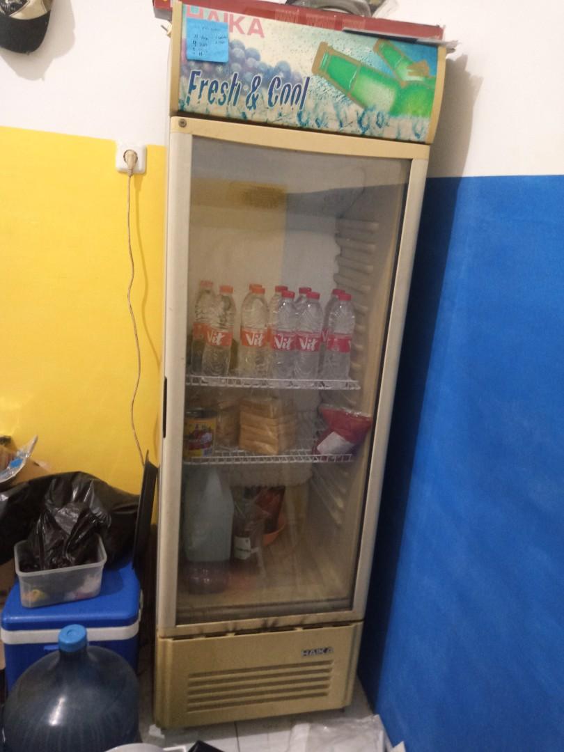 Show Case / Kulkas Toko Haika, Kitchen & Appliances di Carousell