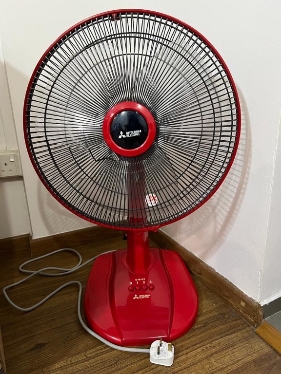 Desk Fan - Mitsubishi, Furniture & Home Living, Lighting & Fans, Fans ...