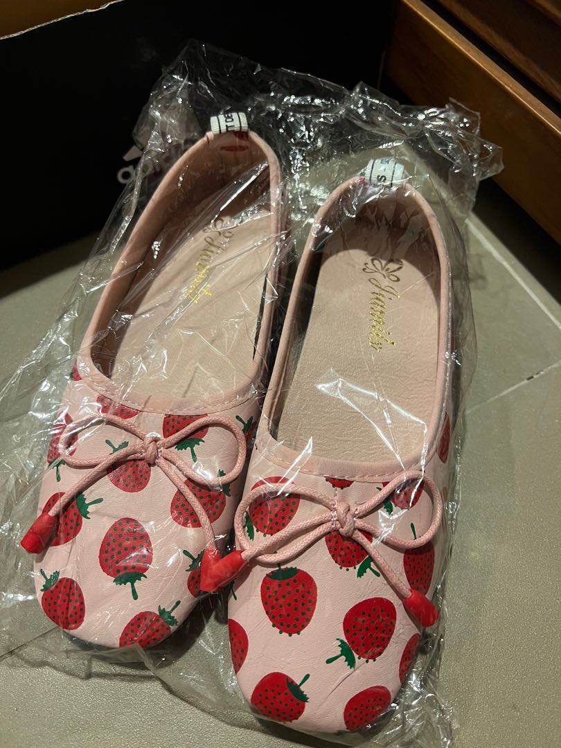 Strawberry print ballet flats, Women's Fashion, Footwear, Flats on ...