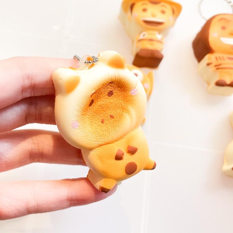 toy story bread squishy, 興趣及遊戲, 玩具 & 遊戲類 - Carousell