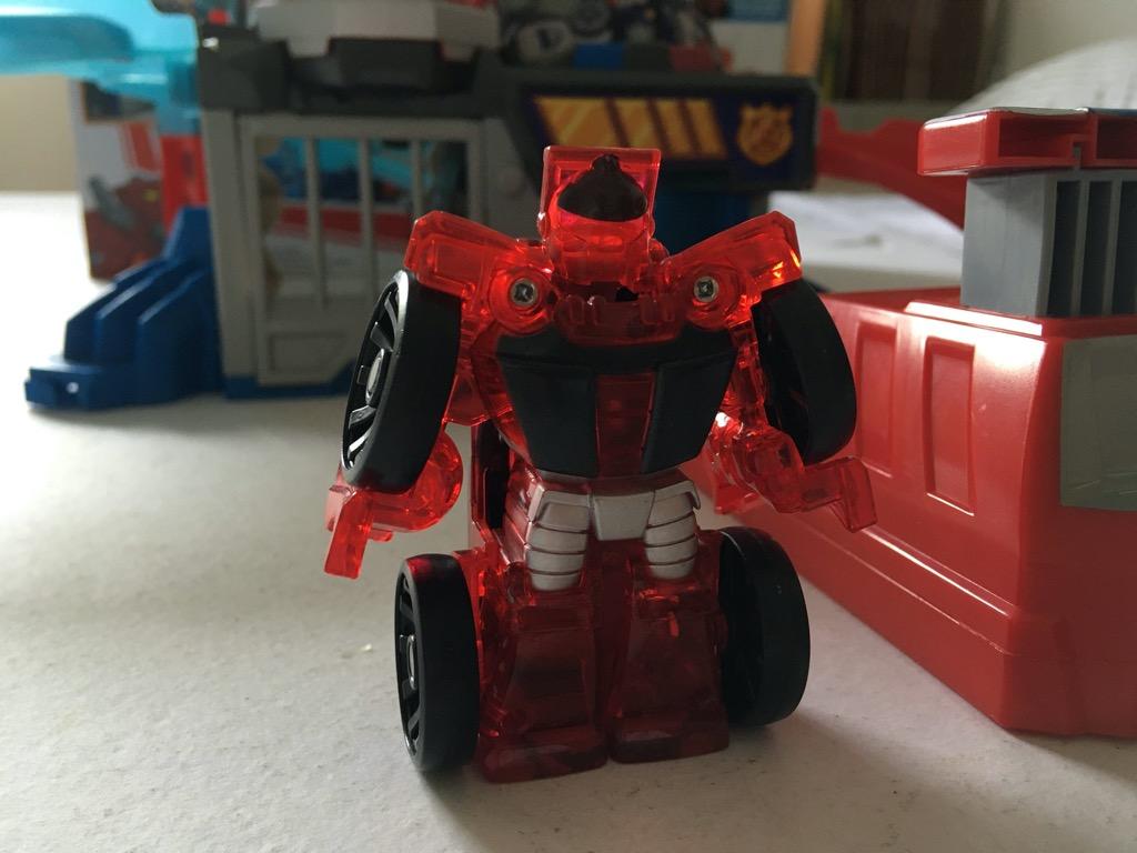 Transformers Rescue Bots Flip Racers Chomp and Chase Raceway Playset ...