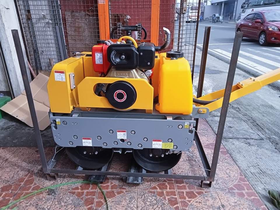 WALK BEHIND VIBRATORY ROAD ROLLER ( MINI PISON), Commercial ...