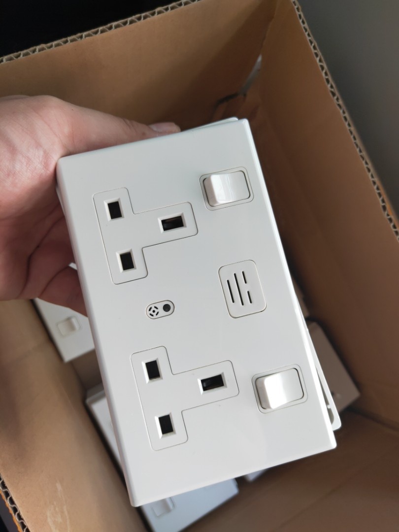 2 gang power socket, TV & Home Appliances, Electrical, Adaptors ...