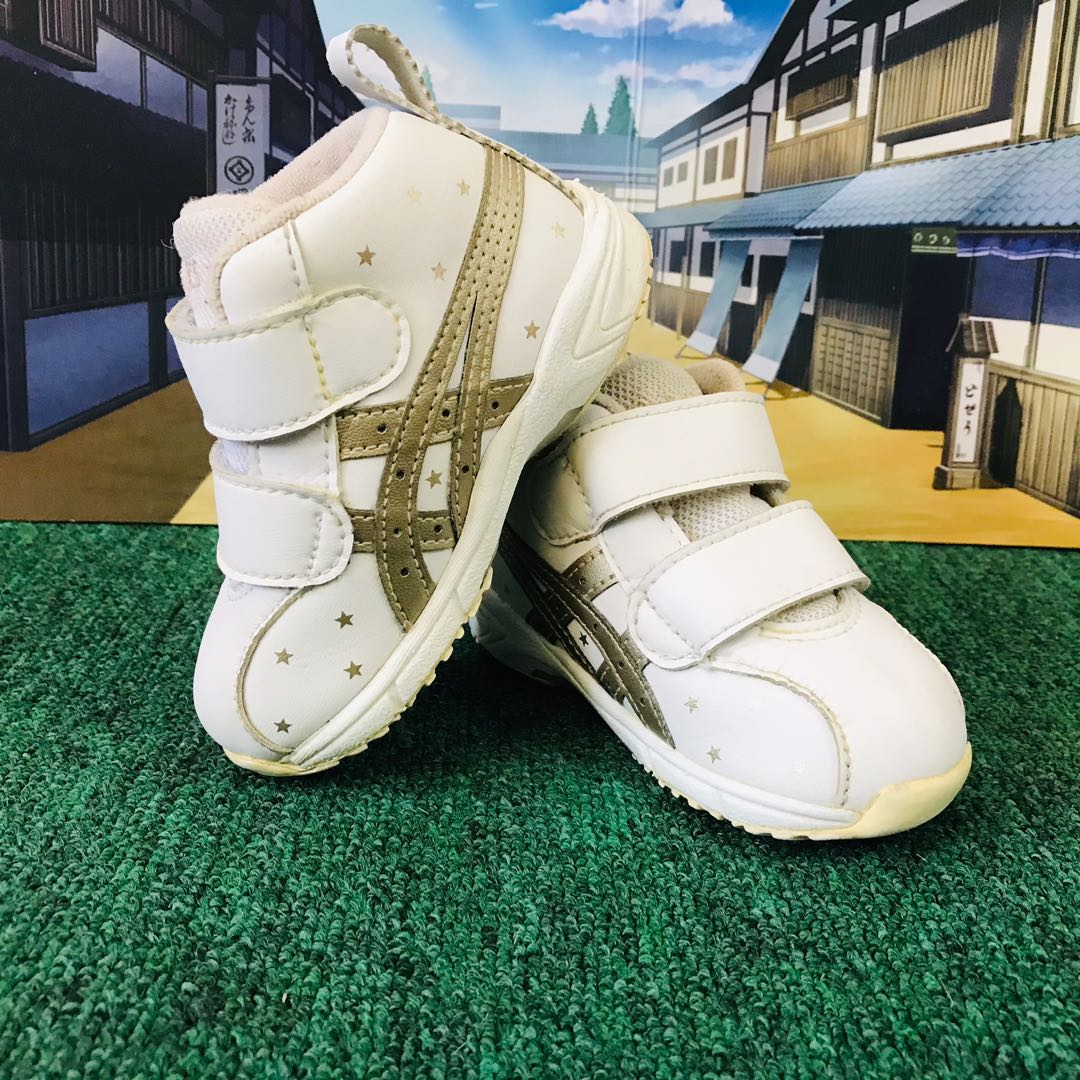 Asics Kids Shoes, Babies & Kids, Babies & Kids Fashion on Carousell