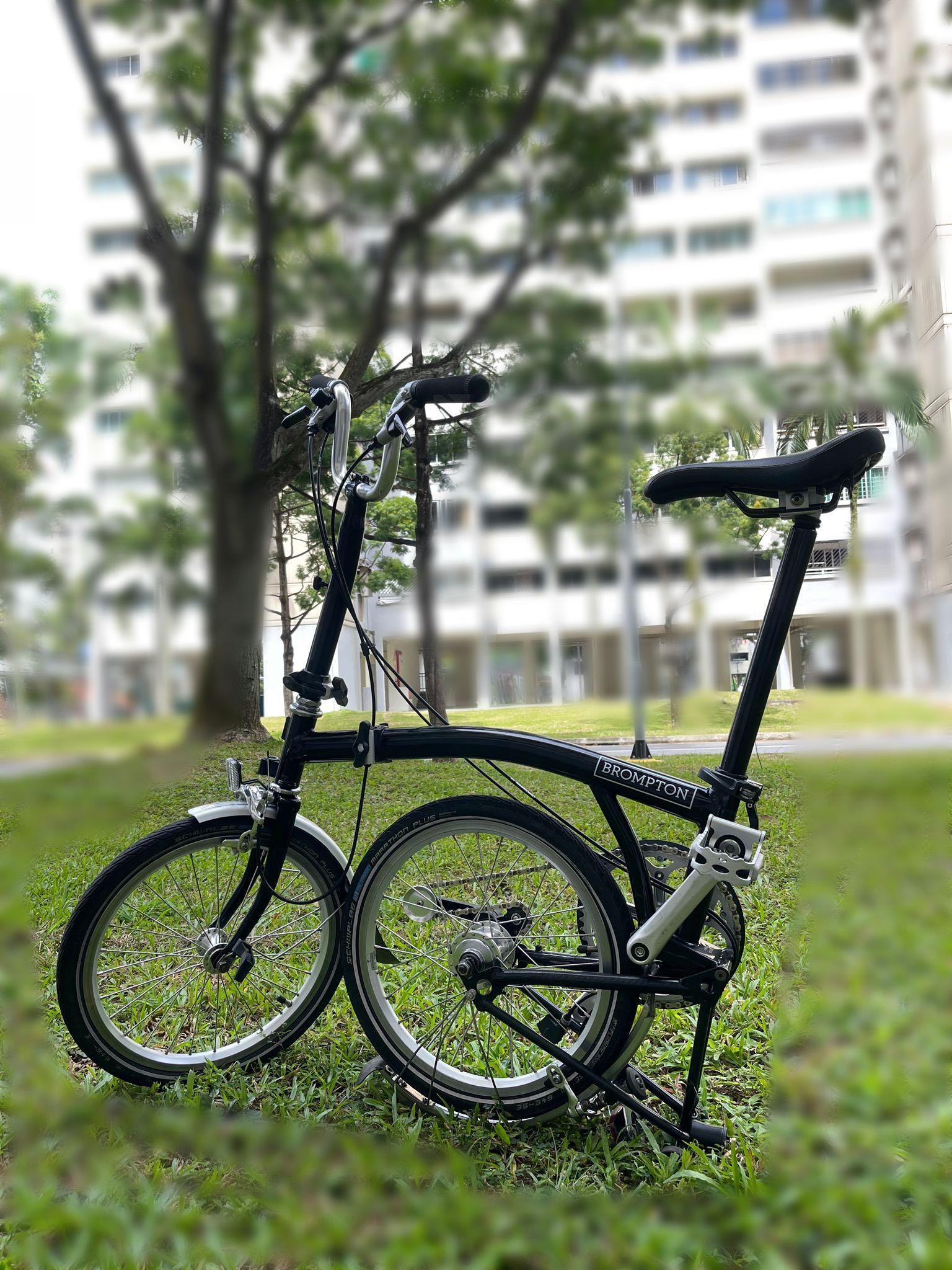 Authentic Original Brompton 3 speed , Sports Equipment, Bicycles ...