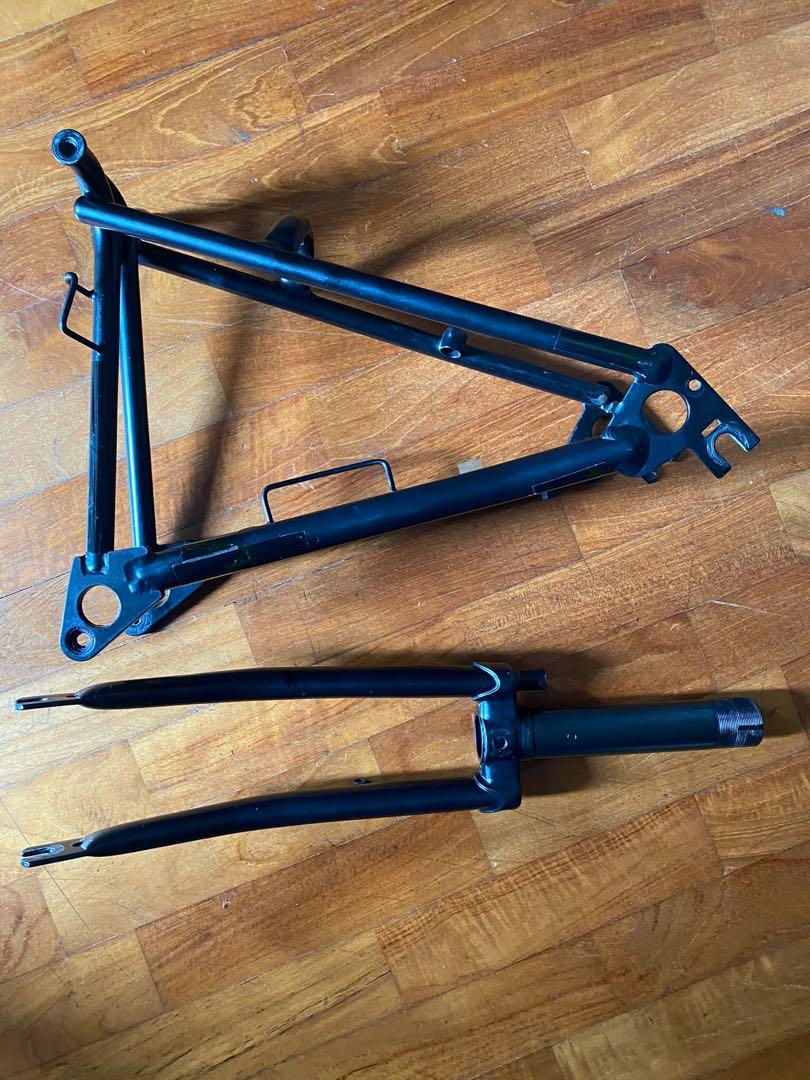 Brompton original rear triangle and fork, Sports Equipment, Bicycles ...