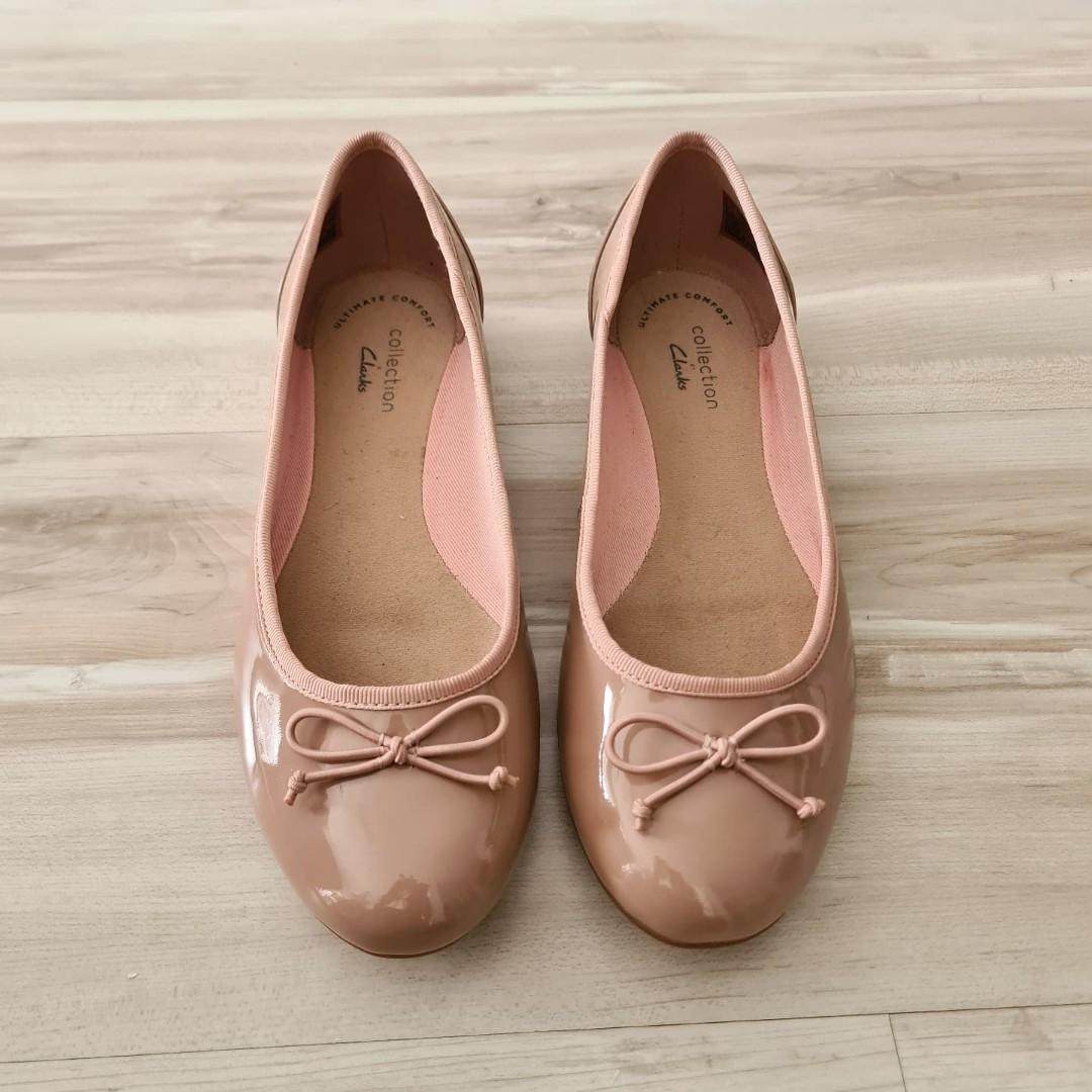 flat shoes clarks