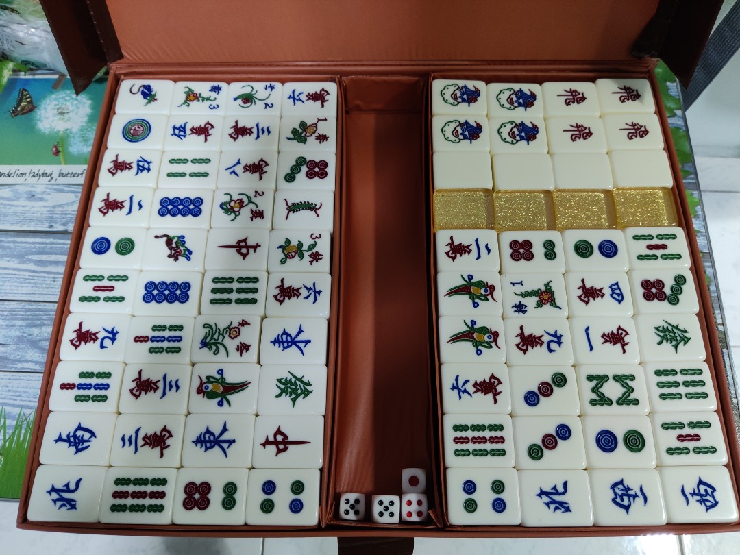 Mahjong set A1, Hobbies & Toys, Toys & Games on Carousell