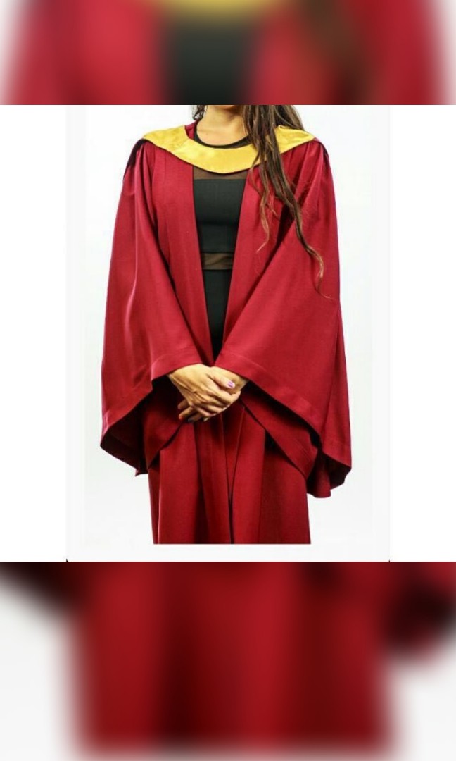 Murdoch Commerce Graduation Gown, Women's Fashion, Dresses & Sets ...