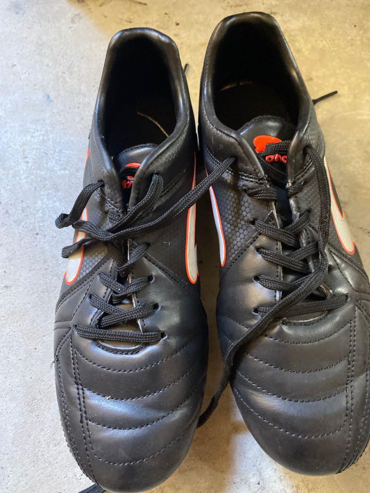 Kronos soccer boots / decathlons sport shoes, Men's Fashion, Footwear ...