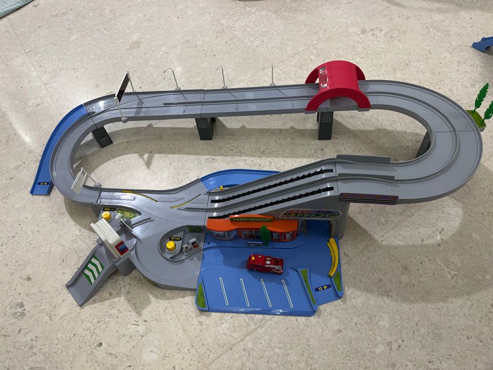 Tomica highway car track, Hobbies & Toys, Toys & Games on Carousell
