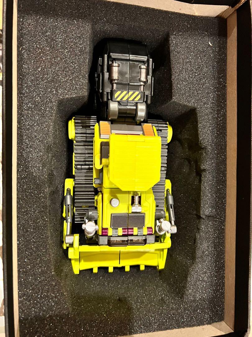 Transformers: Bulldozer, Hobbies & Toys, Toys & Games on Carousell