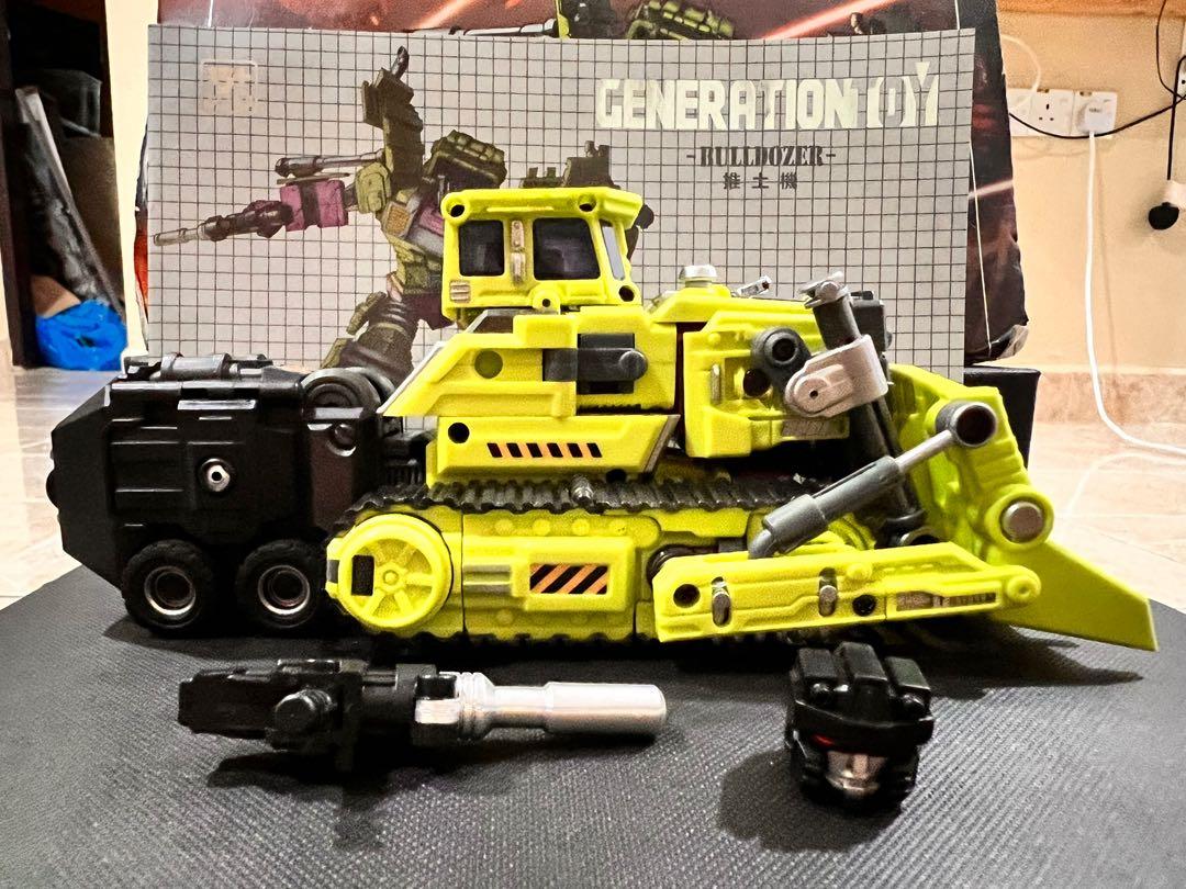 Transformers: Bulldozer, Hobbies & Toys, Toys & Games on Carousell