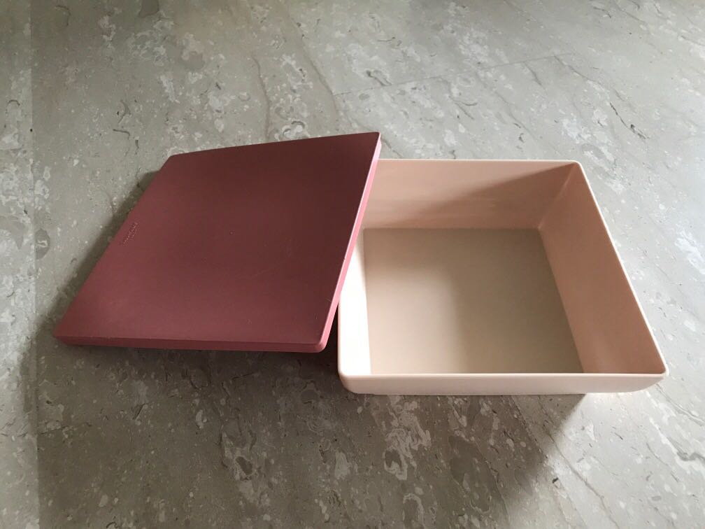 Tupperware Square Container, Furniture & Home Living, Kitchenware ...