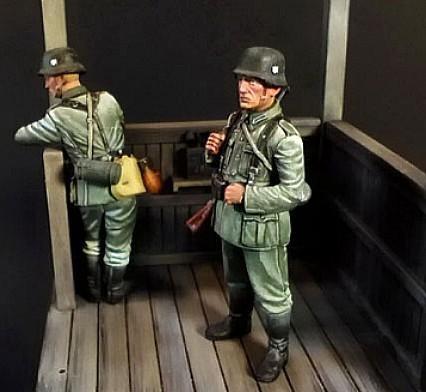 1/35 Master Box #3546, German Watch Tower c/w 4 Figures providing for ...