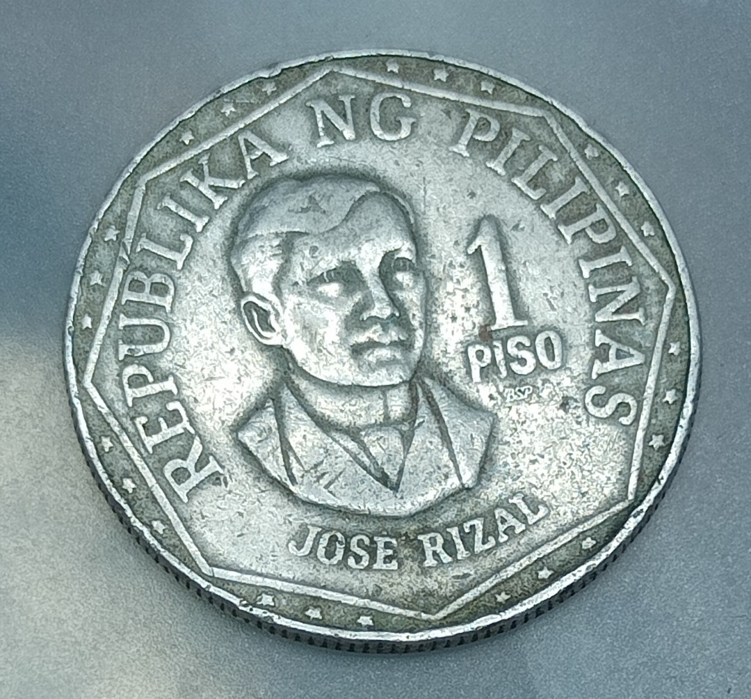 1982 JOSE RIZAL ONE PESO COIN, Hobbies & Toys, Memorabilia ...