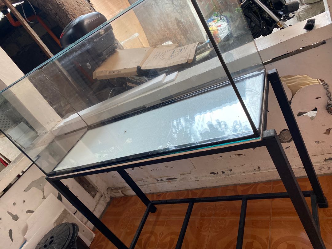 75g 75 gallon tank with dual stand and sump, Pet Supplies, Homes ...