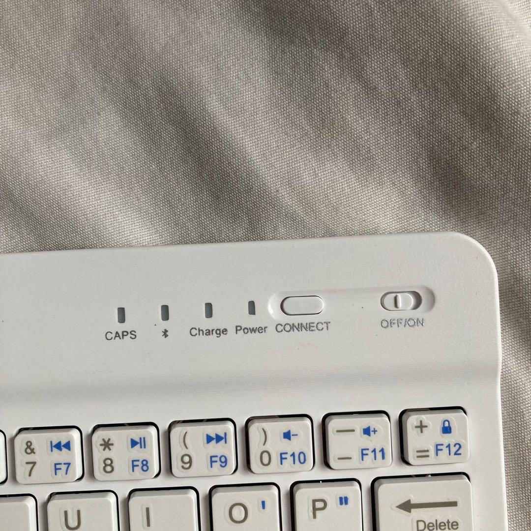 Bluetooth Keyboard Computers And Tech Parts And Accessories Computer Keyboard On Carousell