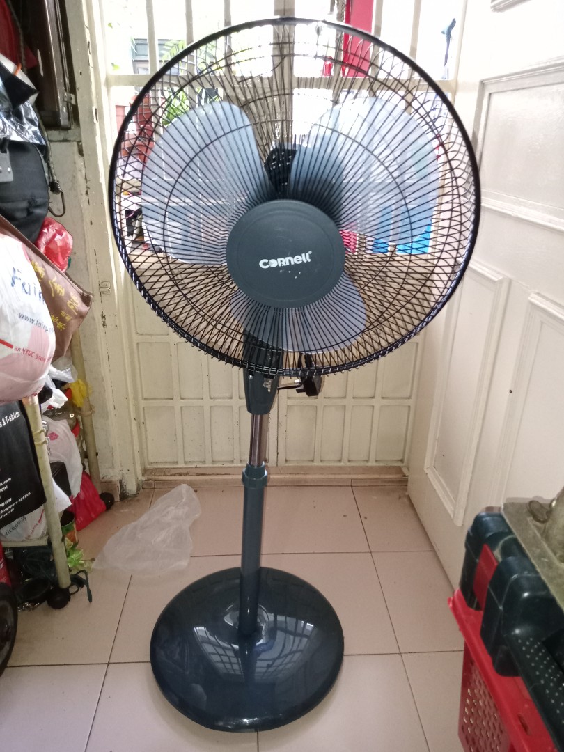 Cornell stand fan, TV & Home Appliances, Air Conditioners & Heating on ...