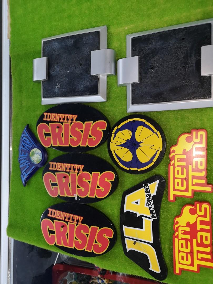 DC Comics figure base 1/12, Hobbies & Toys, Collectibles & Memorabilia ...