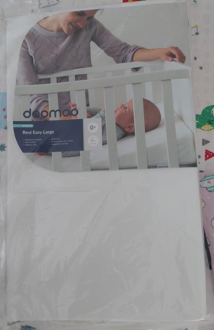 Doomoo rest easy large sloped positioner, Babies & Kids, Baby Nursery ...