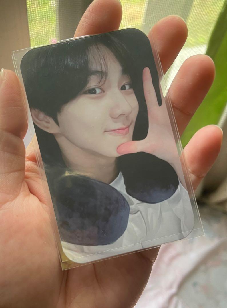 Enhypen PC neck pillow jay jungwon sunghoon, Hobbies & Toys, Memorabilia & Collectibles, K-Wave ...