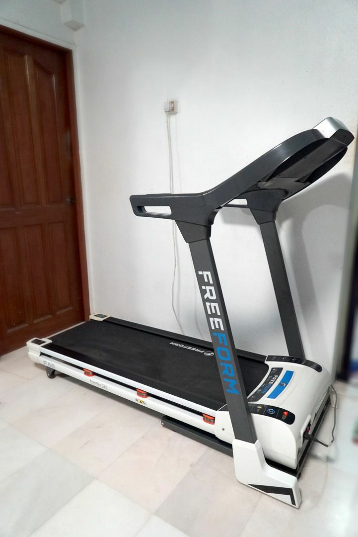 Freeform F60 Threadmill/treadmill, Sports Equipment, Exercise & Fitness ...