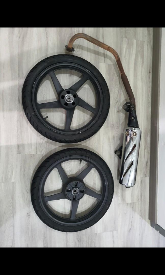 FZ150i V1 Exhaust and Rims, Motorcycles, Motorcycle Accessories on ...