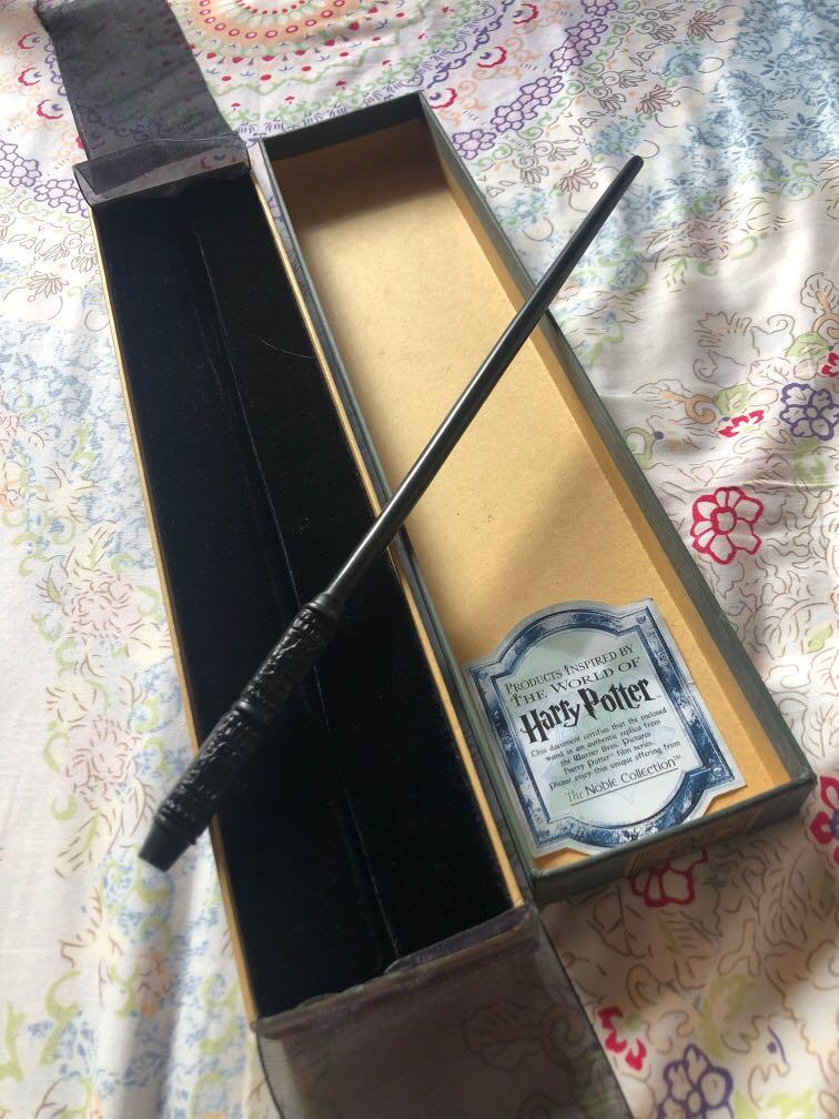 Harry Potter Snape wand (official merchandise), Hobbies & Toys ...