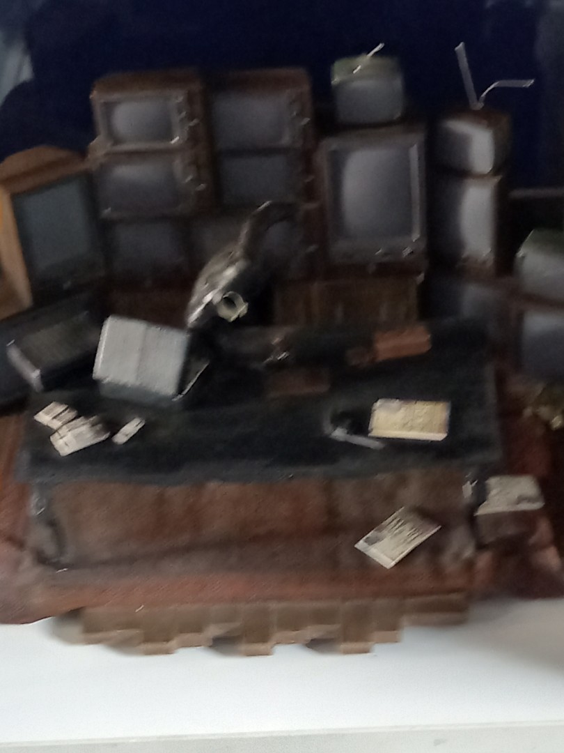 Headless Horseman Statue(Fragile), Hobbies & Toys, Toys & Games on ...