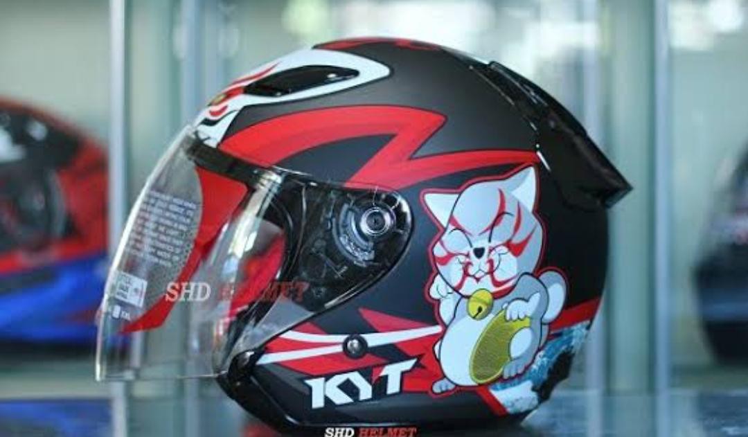 Kyt DJ Maru model, Motorcycles, Motorcycle Apparel on Carousell