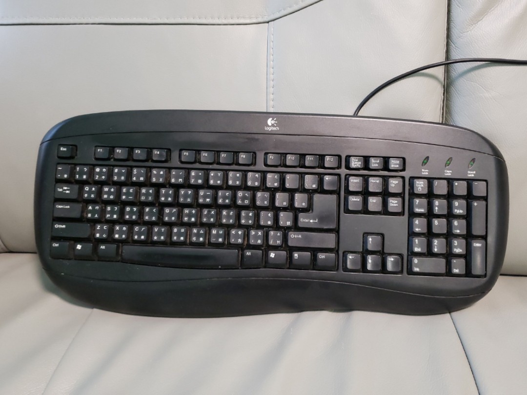 Logitech Easy Keyboard Deluxe 電腦＆科技 電腦周邊及配件 電腦鍵盤及相關產品 Carousell