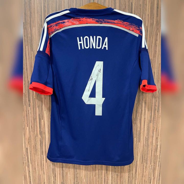 Signed Keisuke Honda Japan Football Jersey, Men's Fashion, Tops & Sets ...