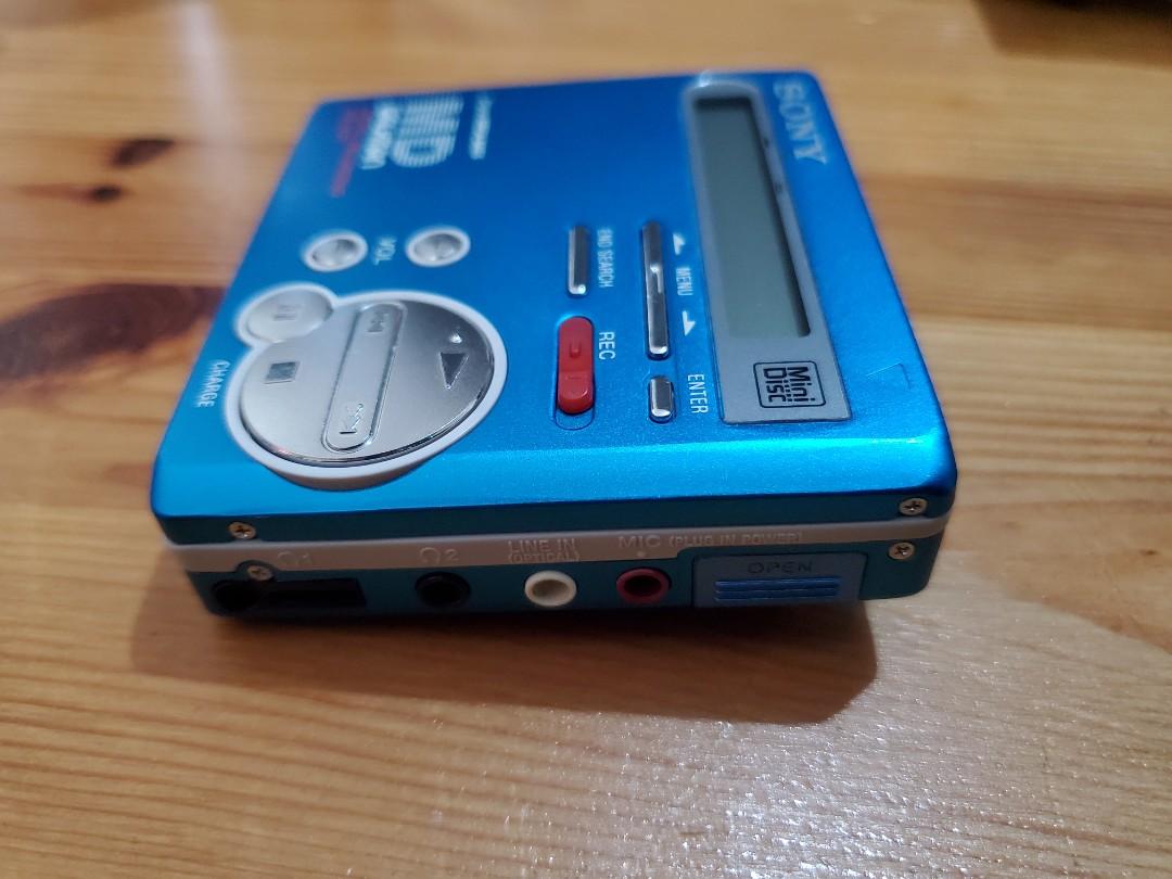 Sony MZ R70 MD Walkman Minidisc in beautiful colour Excellent condition ...