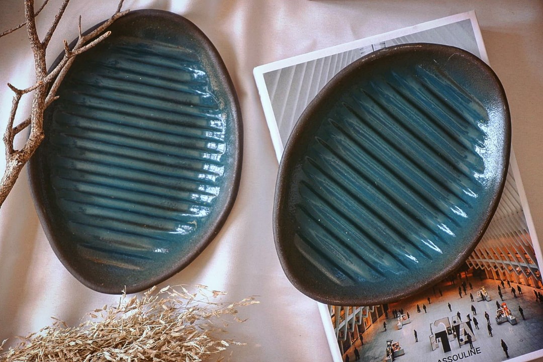 Stoneware grill plates, Sports Equipment, Hiking & Camping on Carousell