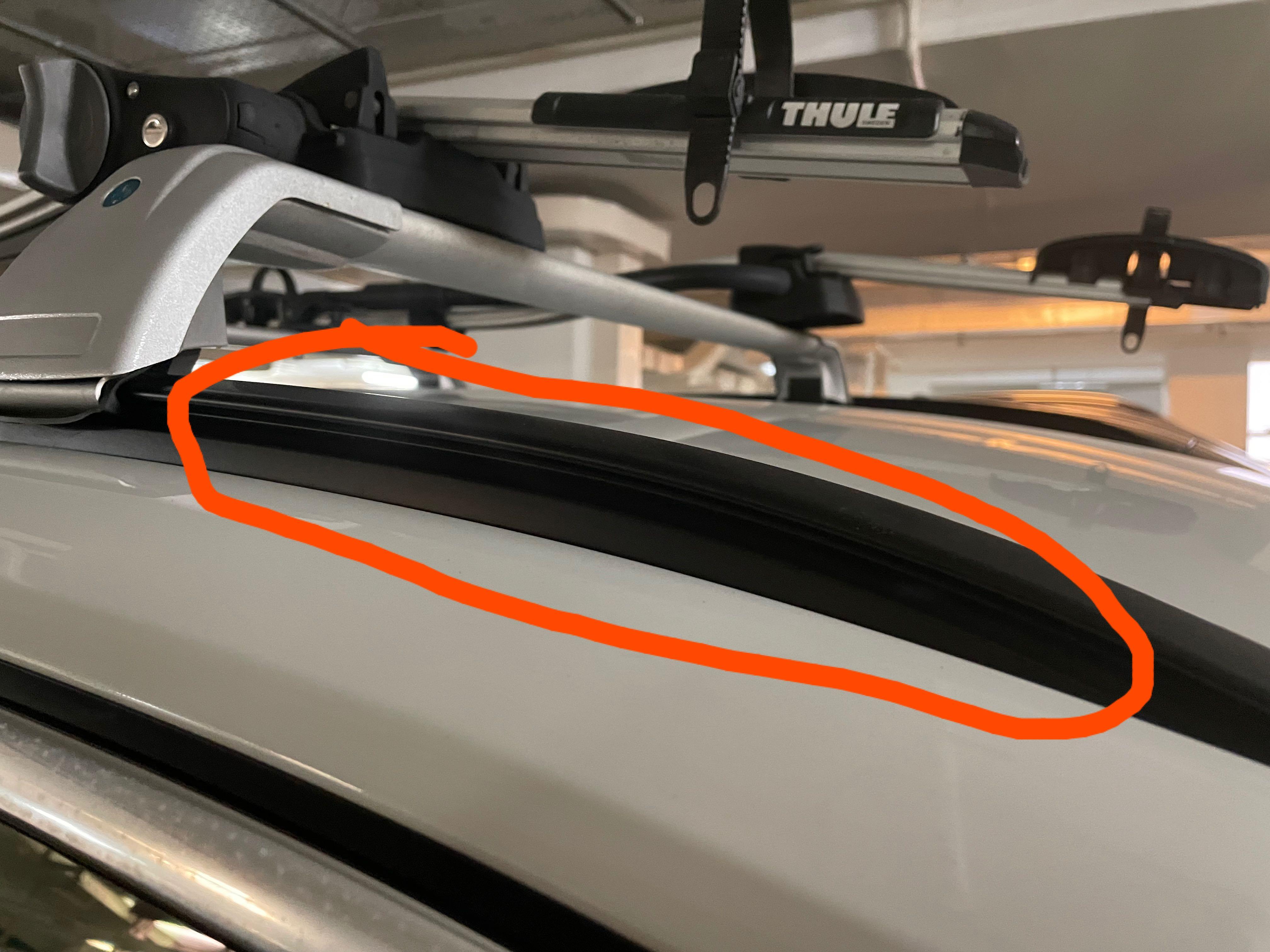 Thule 591 bike rack with roof rack, Car Accessories, Accessories on ...